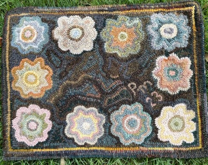 Primitive Folk Art Hooked Penny Rug Table Runner ~ Early Style - Etsy