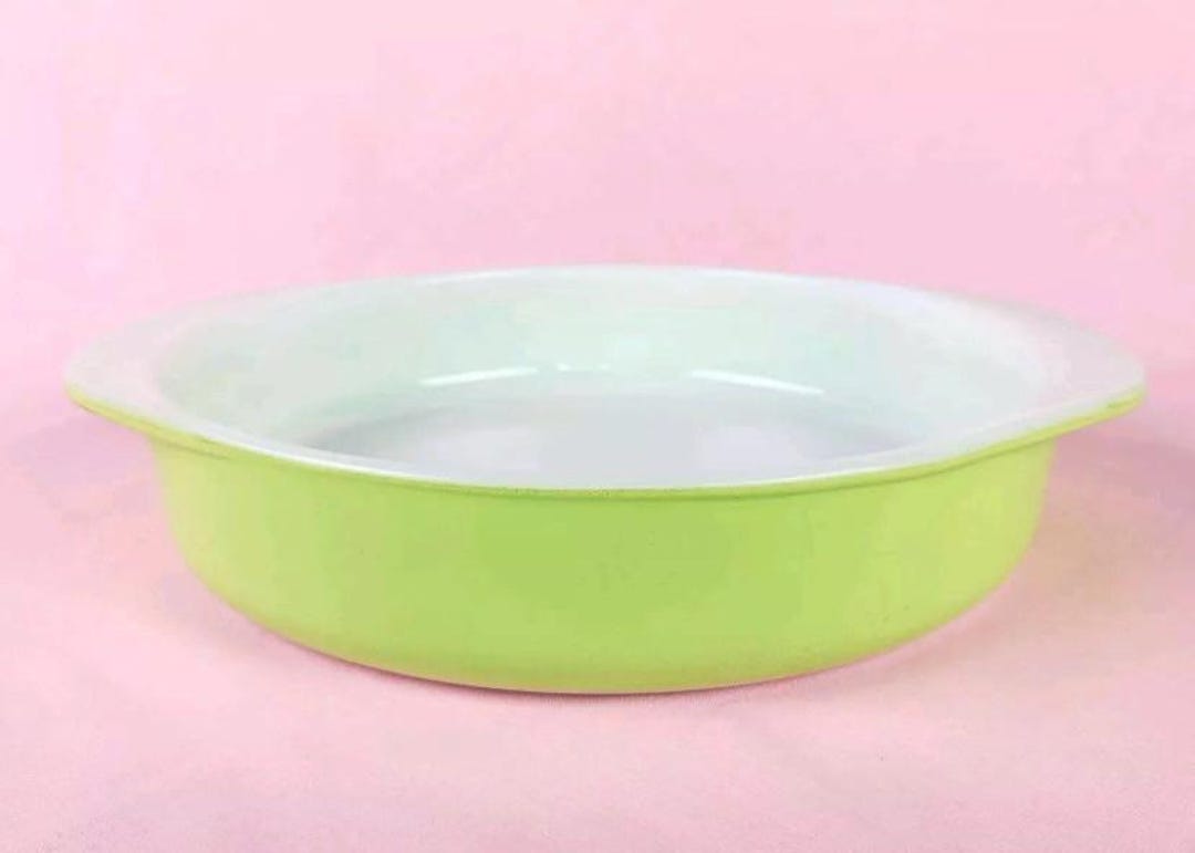 Vintage Pyrex 8 Lime Green Round Casserole Ovenware Baking Dish 221 - Etsy