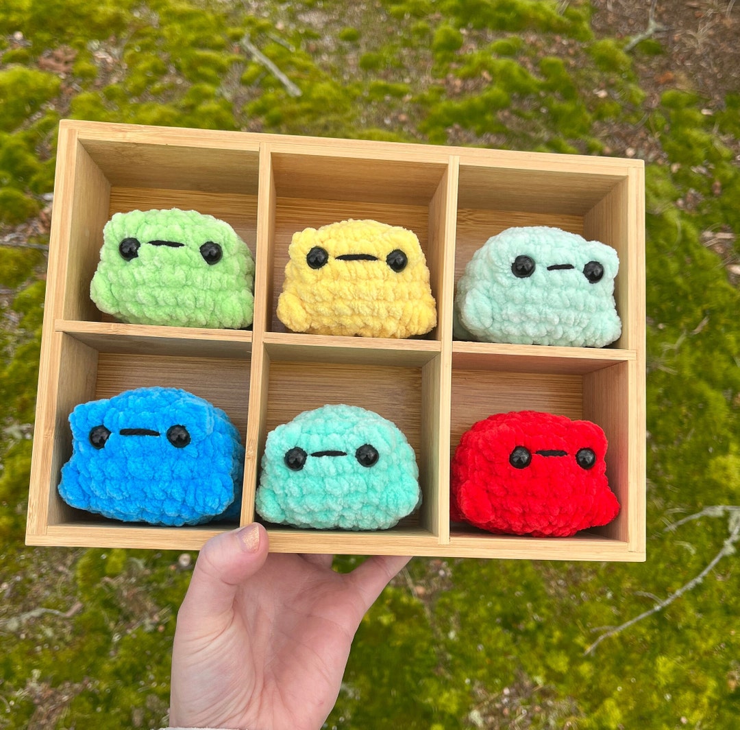 SMOL FERG / Small Frog Plushie X Crochet Stress Ball X Whimsical Desk ...