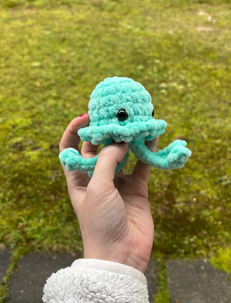 JELLYFISH FIDGET FRIEND / Keychain Stress-ball Toy Plushie Small Pocket ...