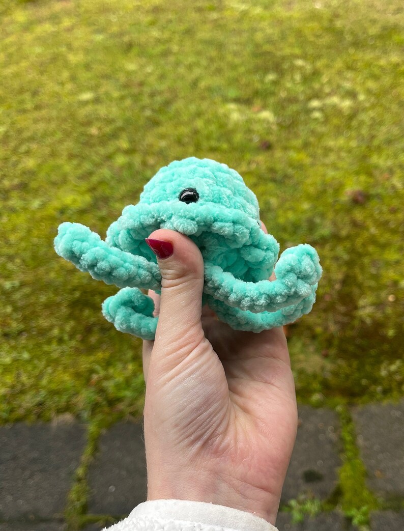 JELLYFISH FIDGET FRIEND / Keychain Stress-ball Toy Plushie Small Pocket ...