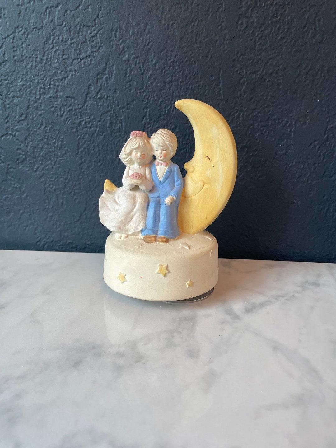Music Box Crescent Moon Couple Anniversary Waltz UCTCI Japan - Etsy