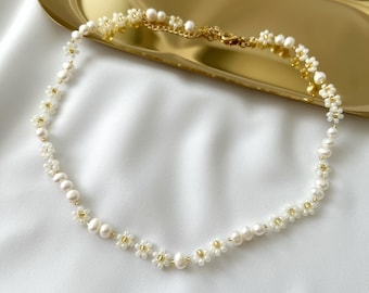 Dainty Cute Flower Necklace Daisy Flower Necklace Beaded Pearl Necklace ...