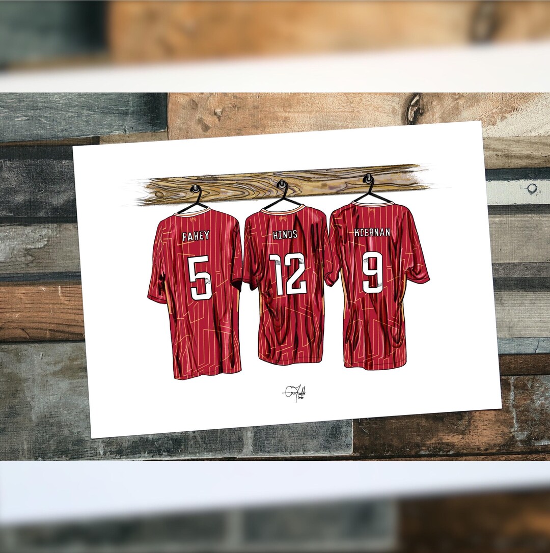 Liverpool Women Themed Dressing Room Kit Print 24/25 Print Hand ...