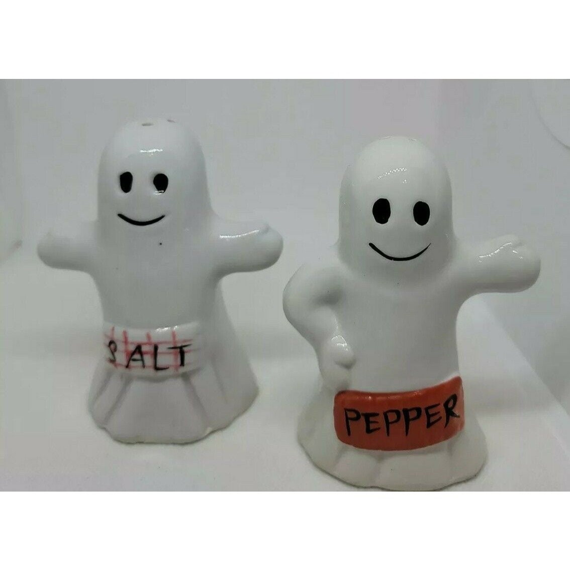 Vintage Halloween Ghost Salt Shaker Salt & Pepper Shakers Kitchen ...