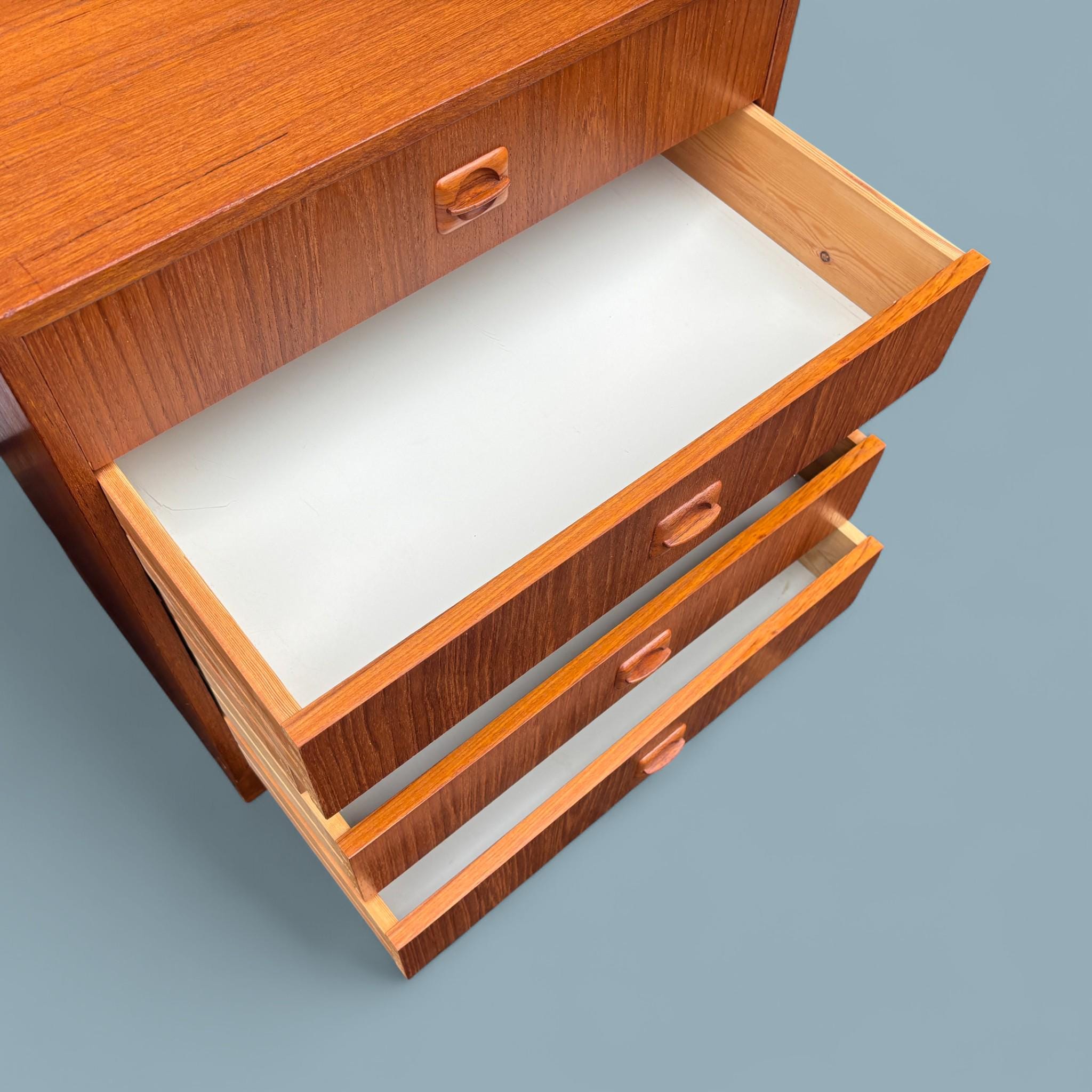Mid Century Danish Teak 5 Drawer Bachelor Chest / Side Table (price per ...