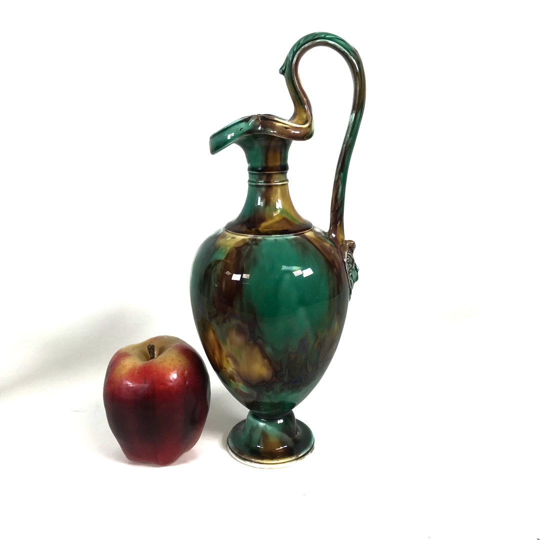 Ca. 1880s Wedgwood Majolica Ewer Vase - Etsy