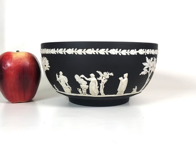 Circa 1946 Wedgwood Black Basalt Bowl - Etsy