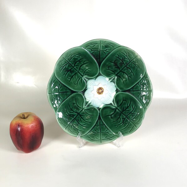 Water Lily Plate - Etsy