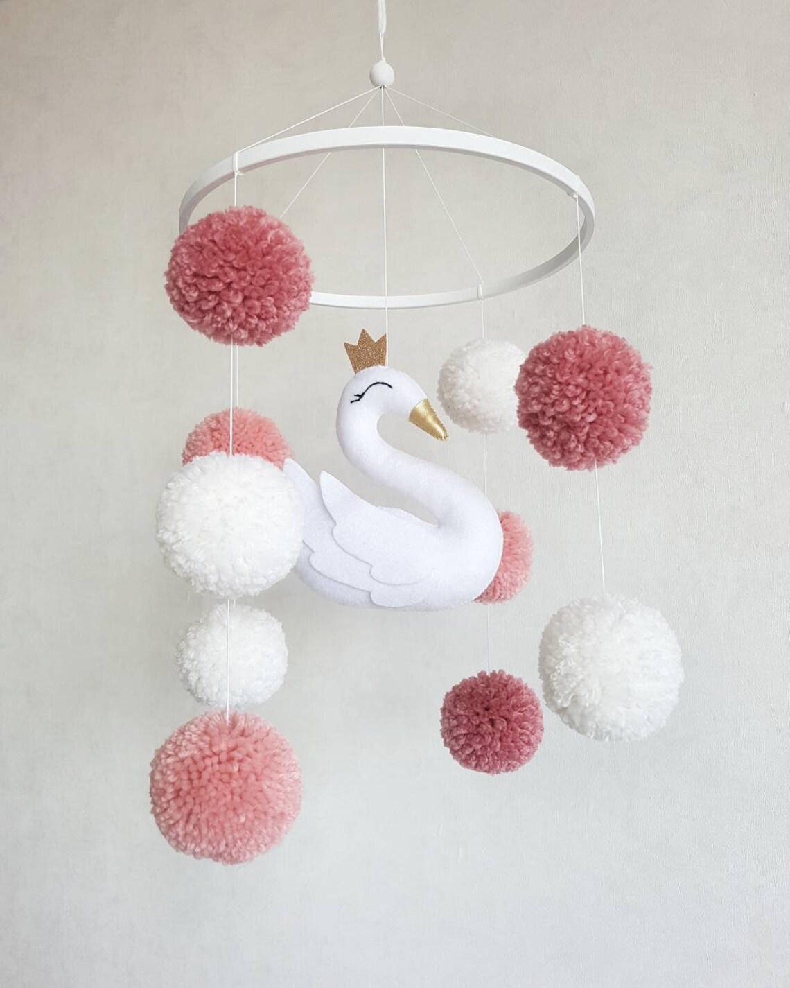 Swan Nursery Baby Shower Gift Swan Baby Mobile White Swan Decor - Etsy