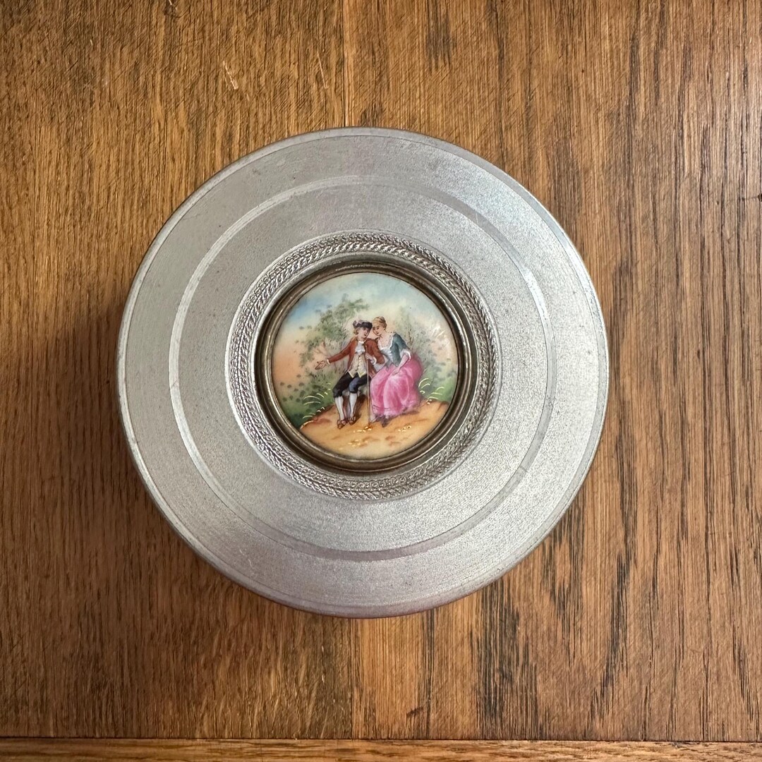 Sprague Musical Powder Box - Etsy