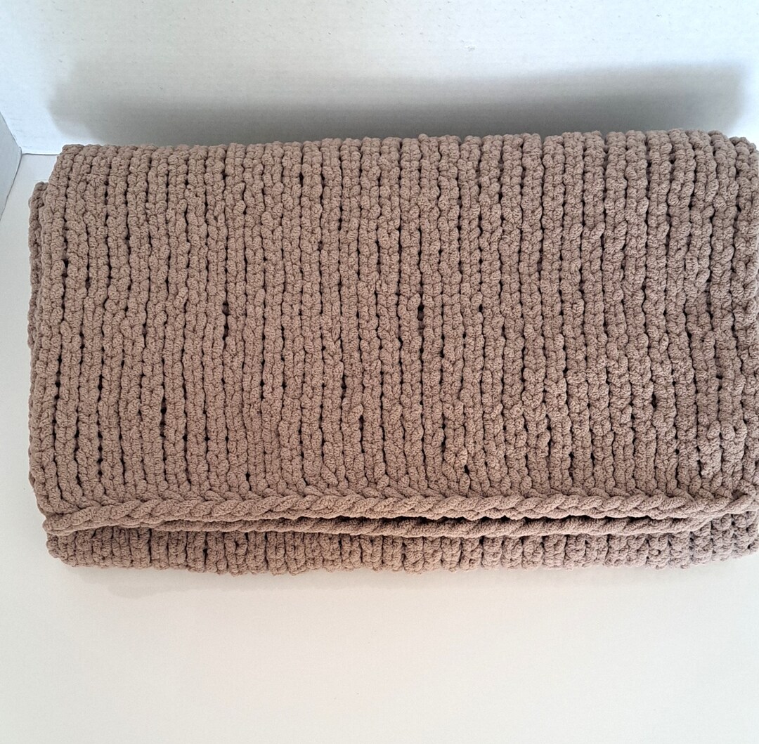 Chunky Knit Baby Blanket - Soft Baby Yarn - Neutral Baby Decor - Made ...