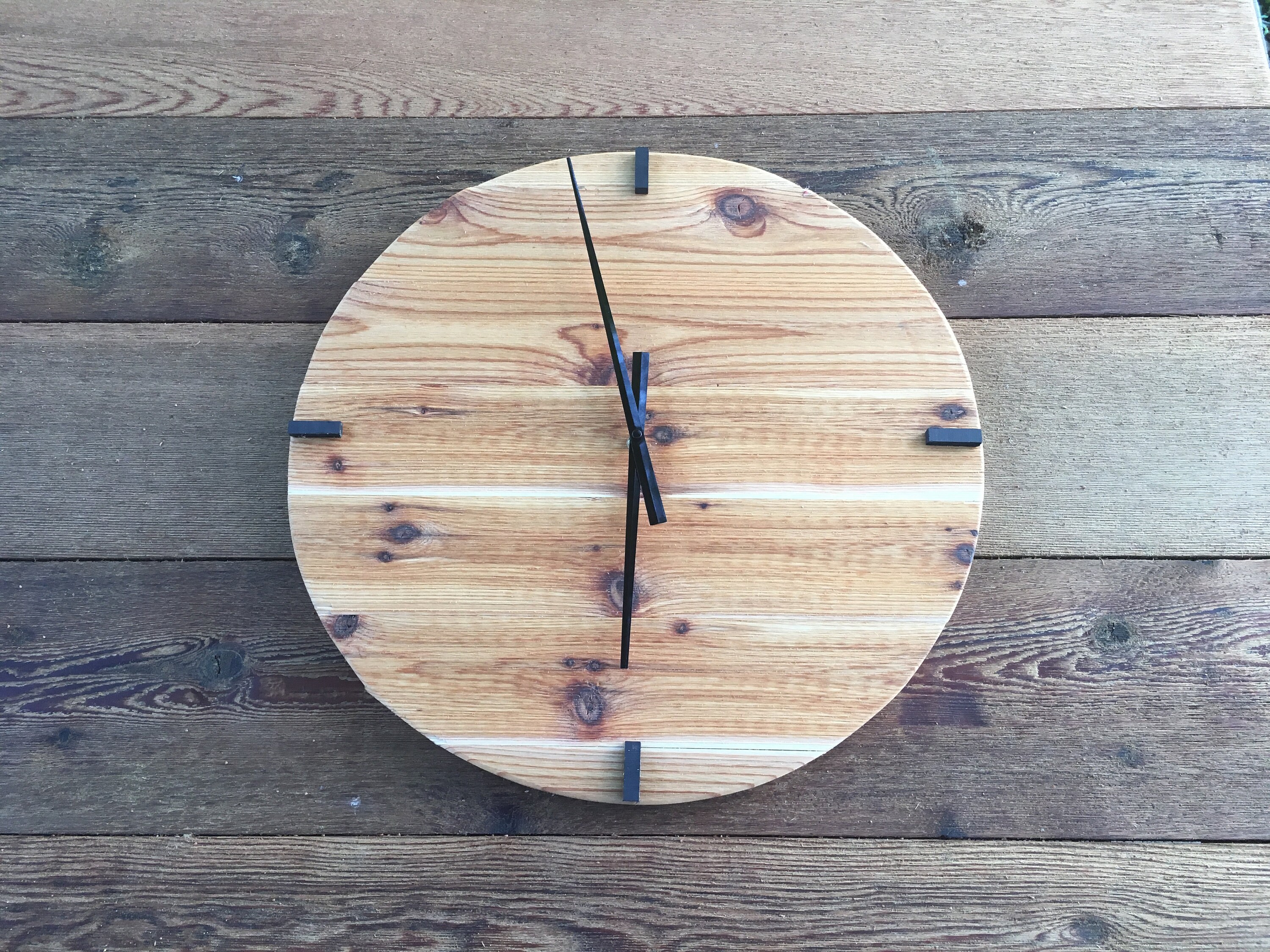 Cedar Wood & Black Wall Clock - Etsy