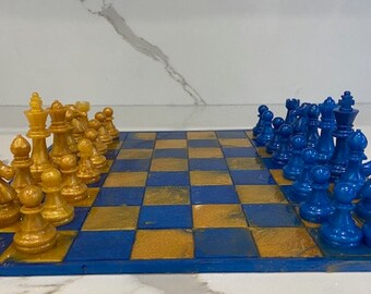 Resin Chess Set - Etsy