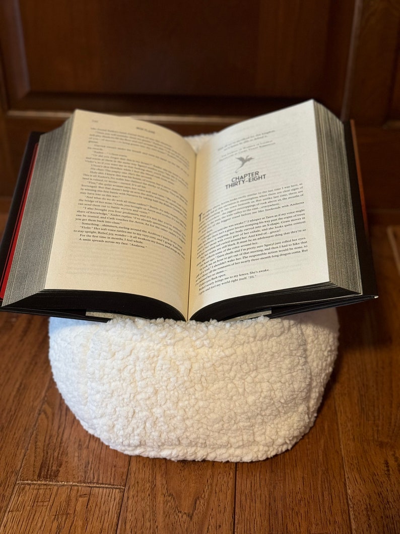 Handmade Pouf - Stylish Comfort for Reading and Relaxation - Etsy