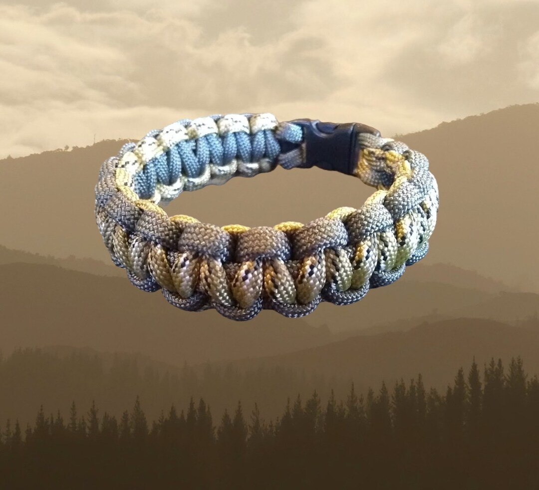 Desert Camo Charcoal Outline Bracelet, Hunter Wear, Survival Bracelet ...