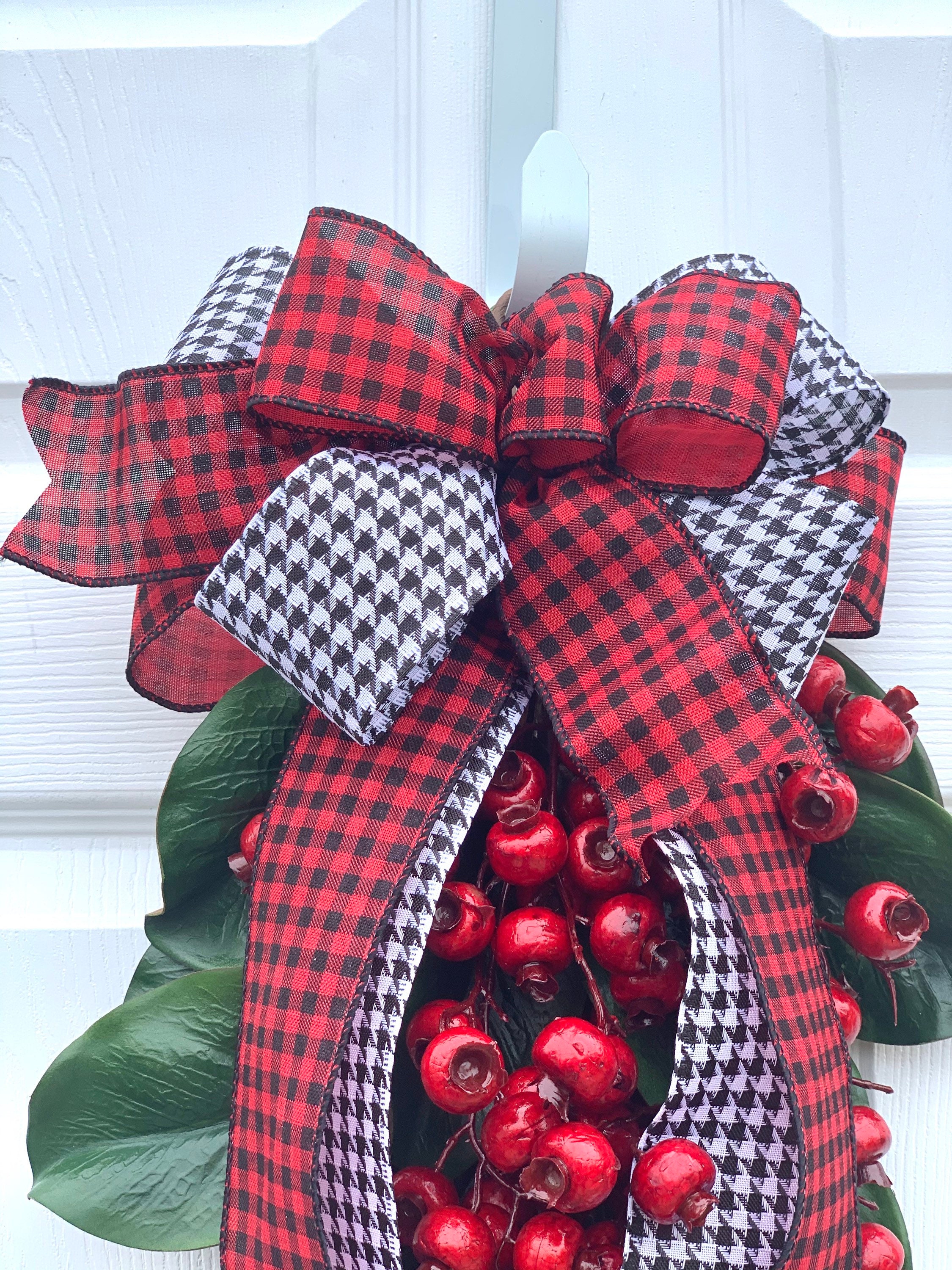 Red Berry Tear Drop Swag With Magnolia Leaves - Etsy