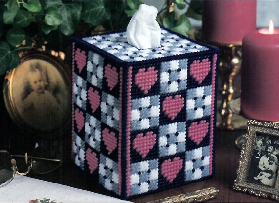 Checkerboard Hearts Tissue Box Cover Plastic Canvas Pattern | Etsy