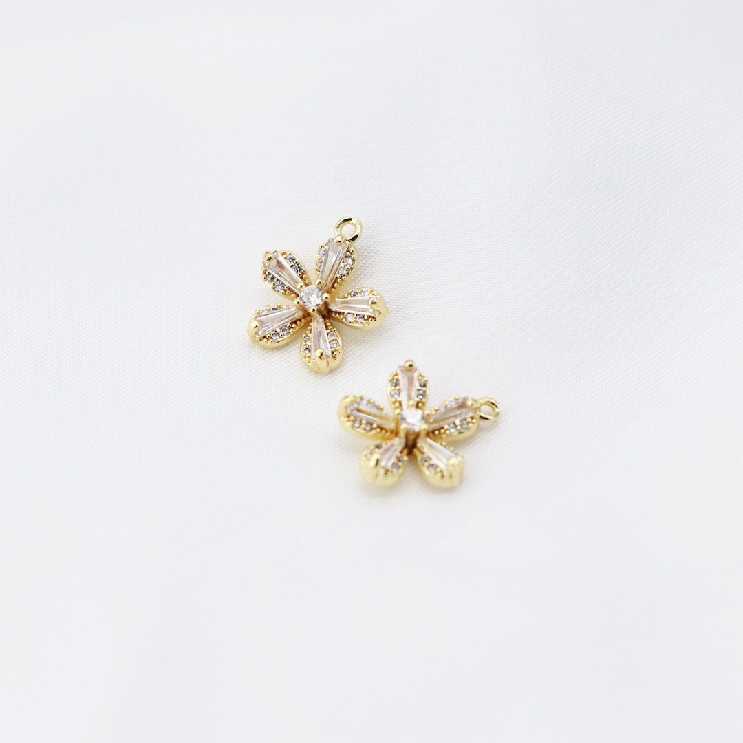 Dainty Gold Daisy Flower Pendant, CZ Flowers 14K Gold Filled ...