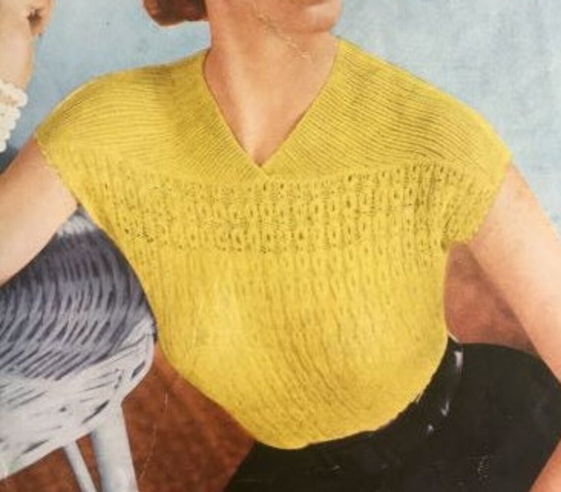 Sirdar 1518, Vintage Knitting Pattern, Ladies V Neck Short Sleeve Top ...