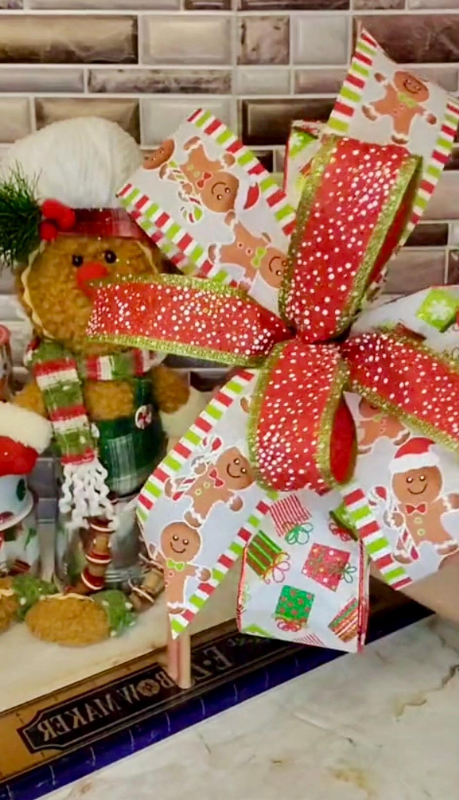 Gingerbread Man Christmas Bow: Red & Green Wreath Lantern Decor - Etsy