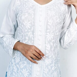Thechikanlabel White Handmade Chikankari Straight Kurti, Chikankari ...