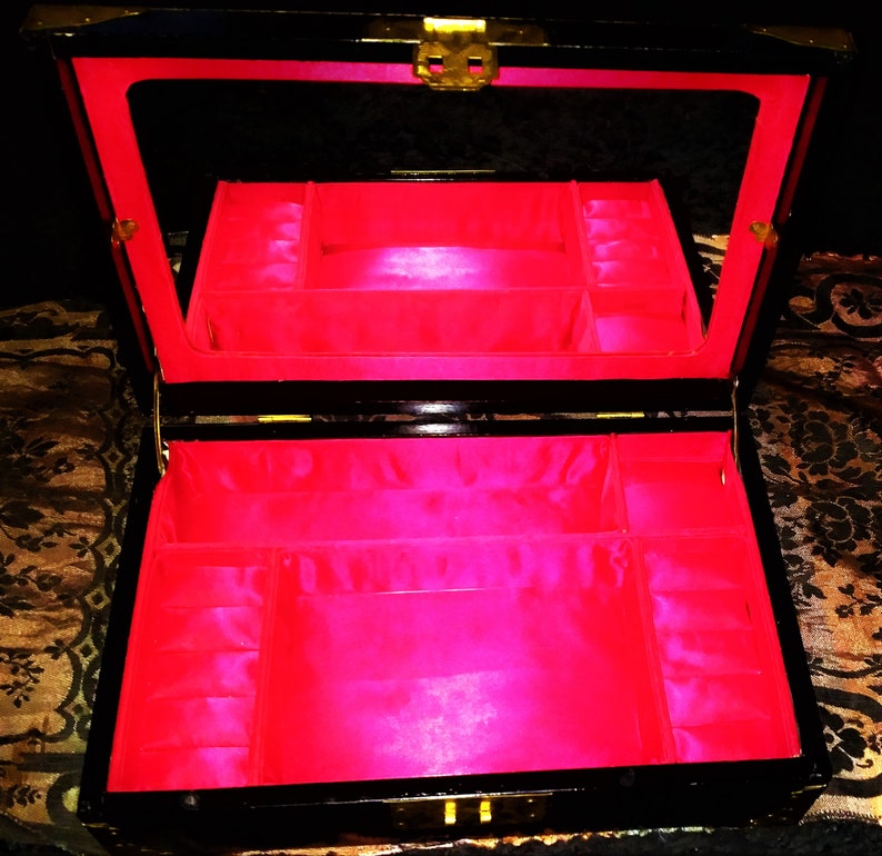 Large Vintage Chinese Black Lacquered Jewelry/music Box With Embossed ...