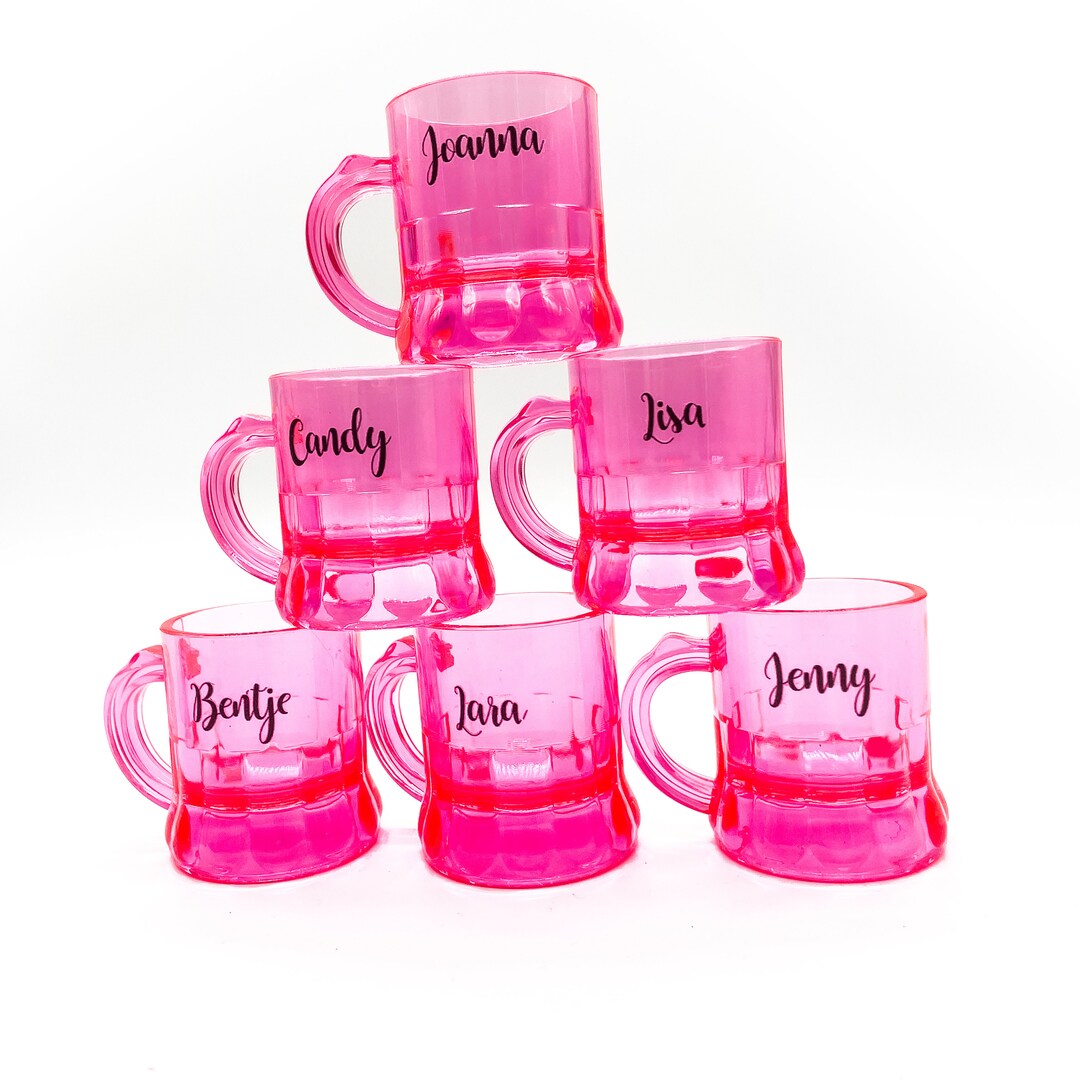 Schnapsglas mit Namen, Schnapspinnchen für JGA am Band zum Umhängen ...