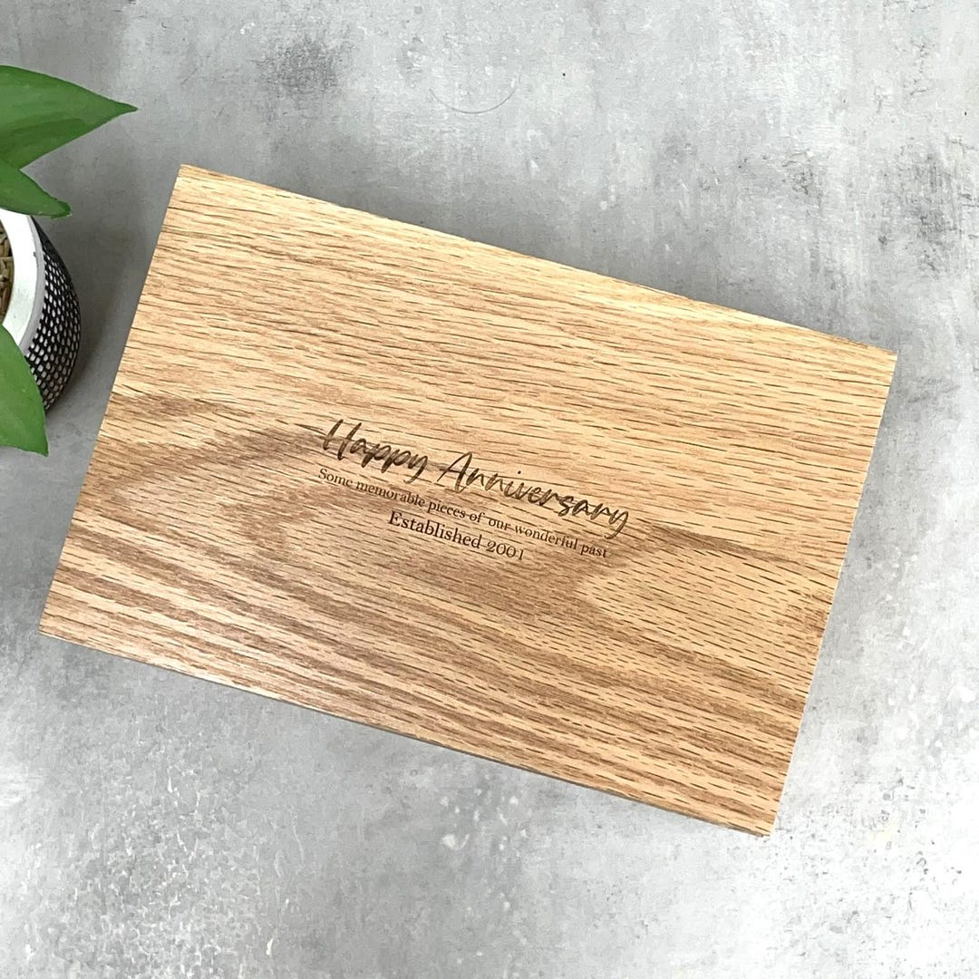 Personalised Medium Solid Oak Wooden Memory Box | Gifts for Couples ...