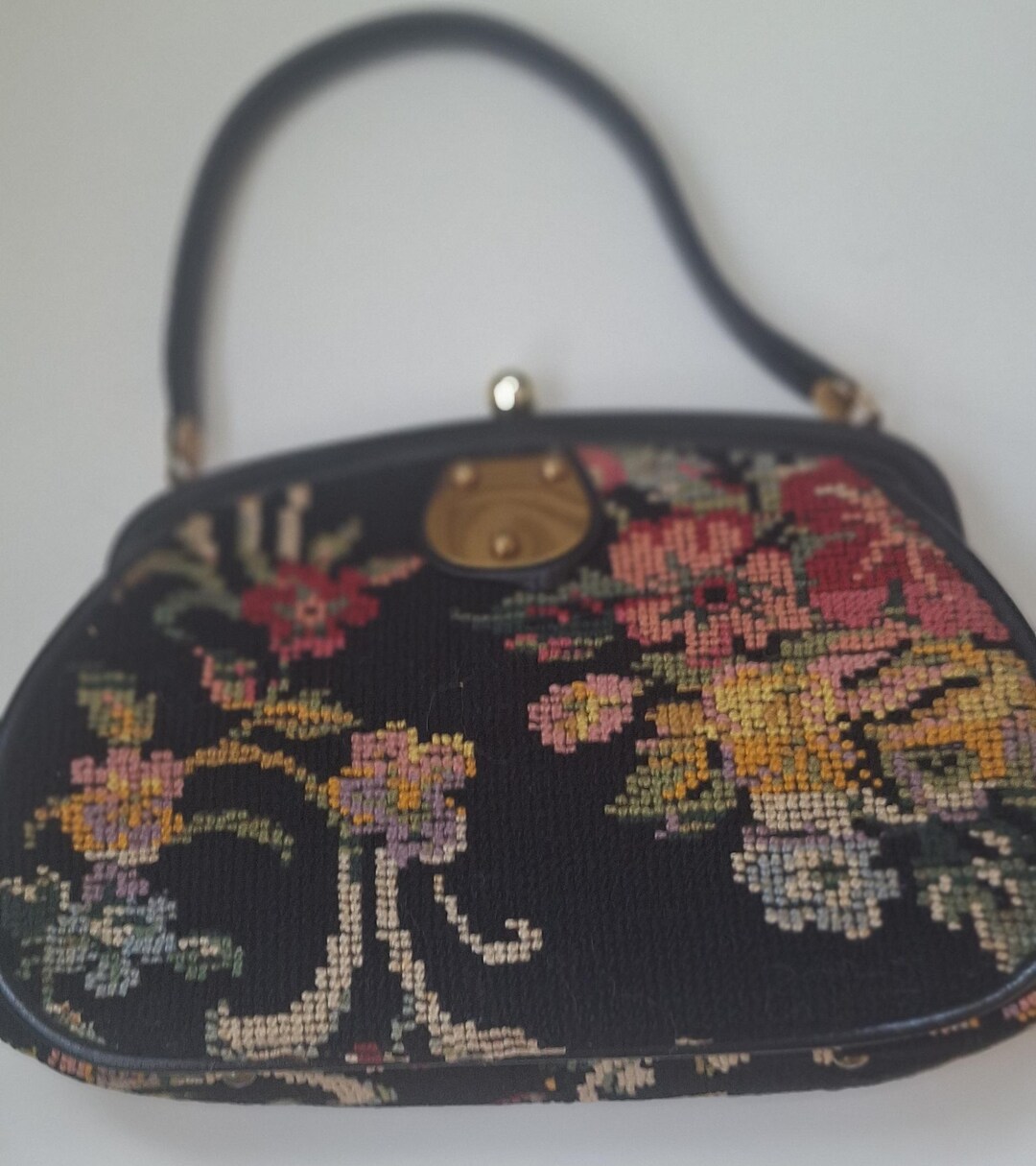 Vintage "jr Miami Usa" Purse With Tapestry Pattern of Flowers With ...