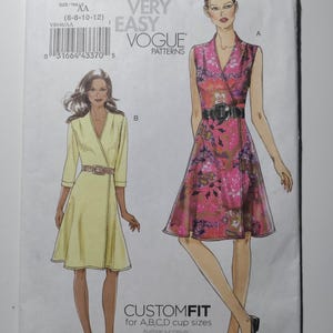 Vogue V8646 Close Fitting, Mid Knee, Wrap Dress With or Without Sleeves ...
