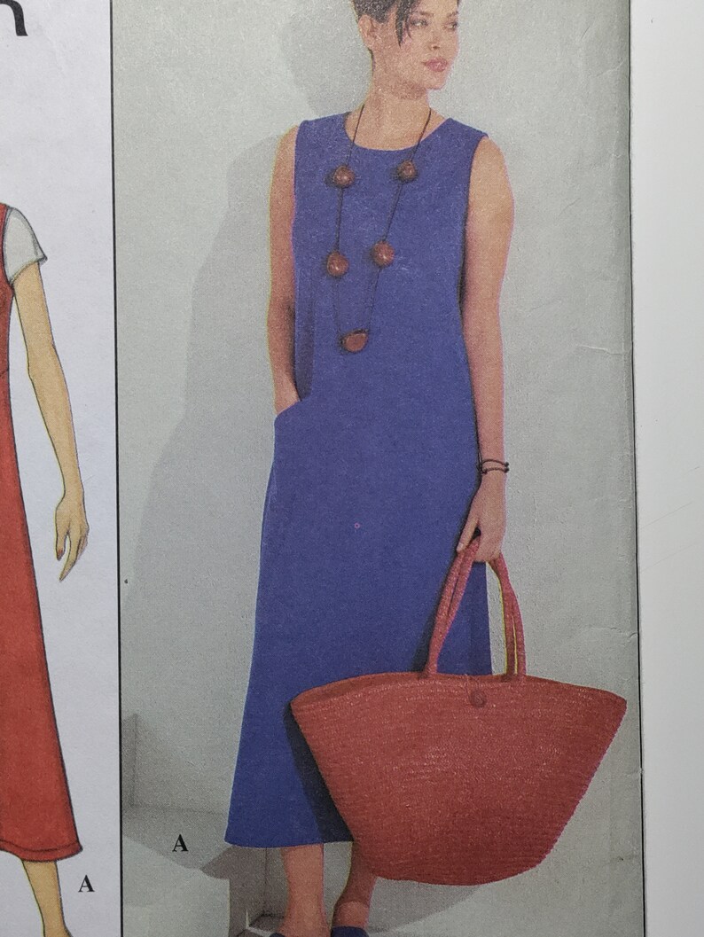 Simplicity 8765 Pullover Dress With Asymmetrical Seaming With Front ...