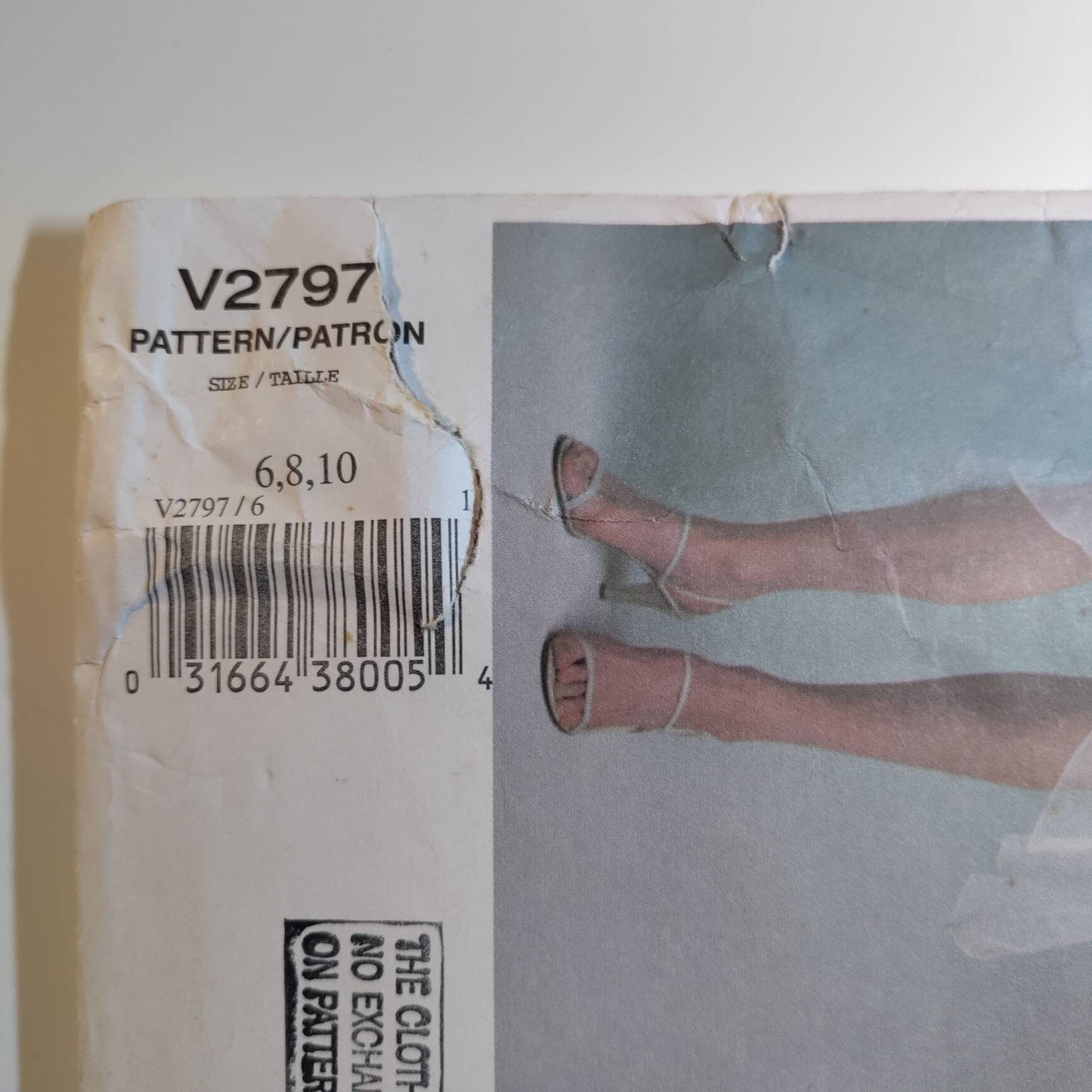 Vogue V2797 NYNY Dress Patterns, Sizes 6, 8, 10 Uncut and Factory ...