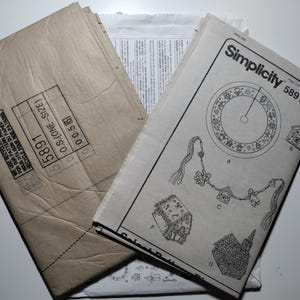 Simplicity 5891 No Sew Christmas Tree Topper, Ornaments, Tree Skirt ...
