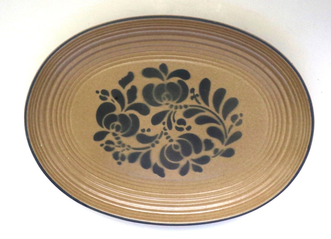Pfaltzgraff Folk Art Large 16 Inch Platter 017 USA - Old Castle ...