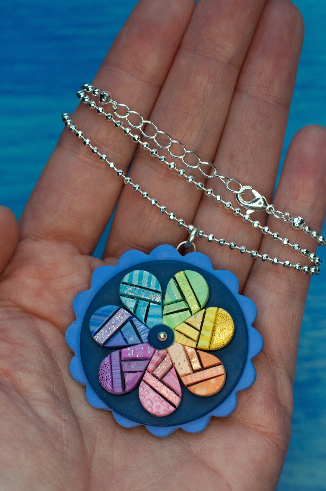 Flower Fidget Spinner, Pastel Rainbow Colors, Kinetic Necklace, Unique ...