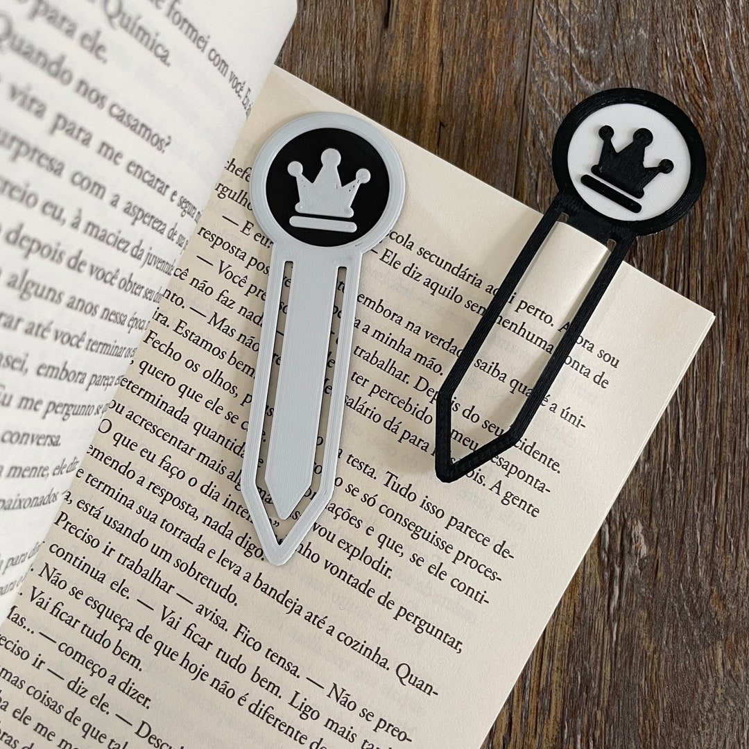 Chess Queen Bookmark Set | Black and White Bookmark | Queen Bookmark - Etsy