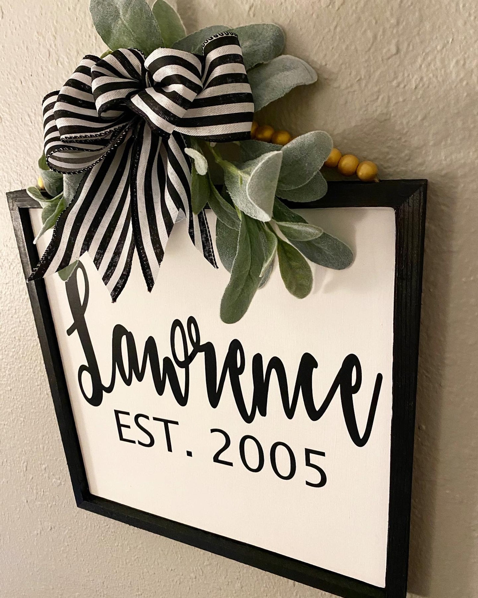 Square and Beaded Wooden Welcome Sign - Etsy