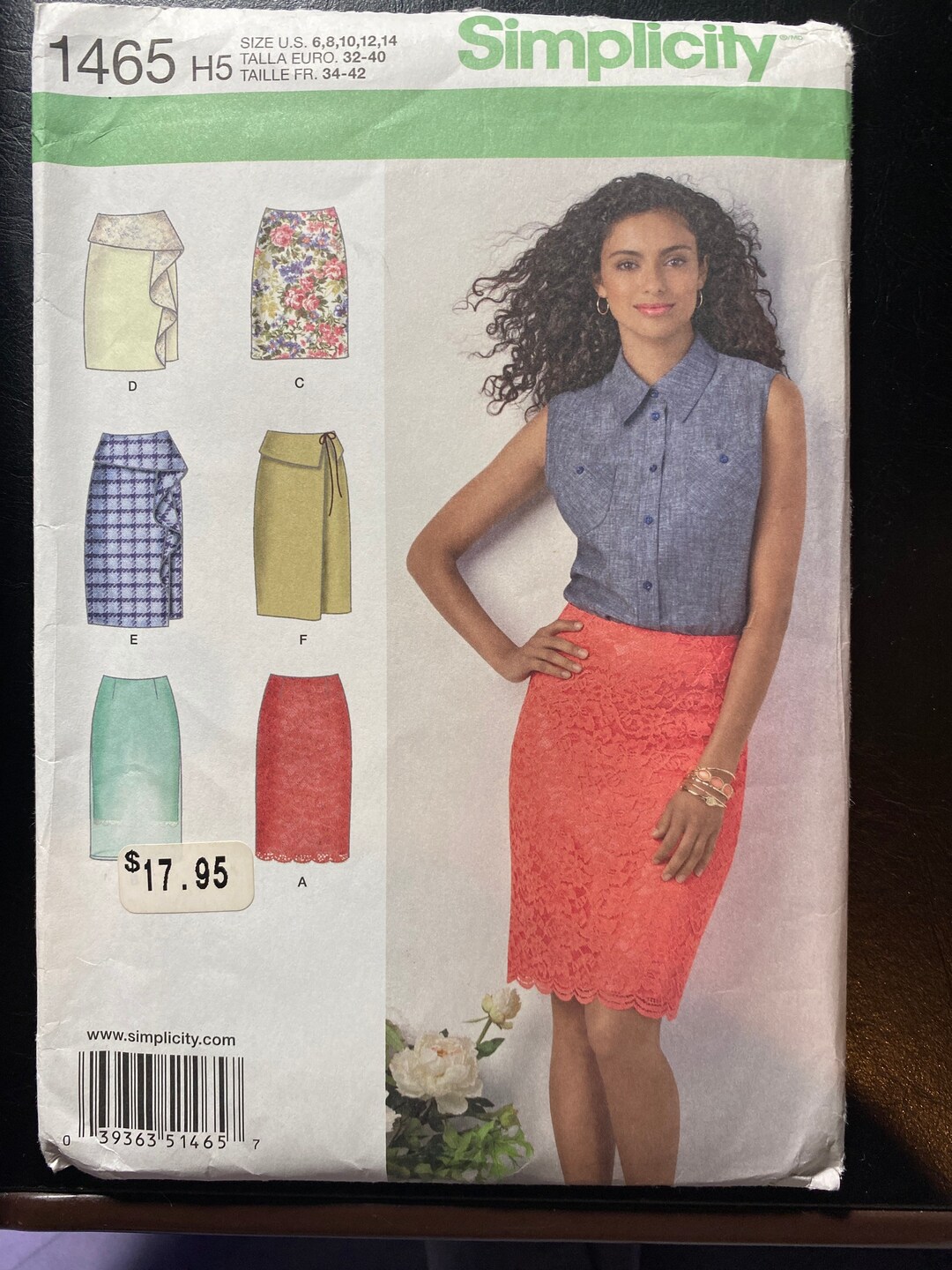 Skirts in Two Lengths With Front and Trim Variations Womens Misses ...