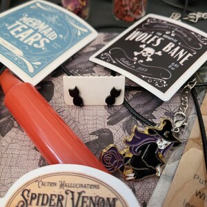 Witch Gift Box. Mystery Gift Box - Witch Theme. Fun Witchy Themed Gift ...