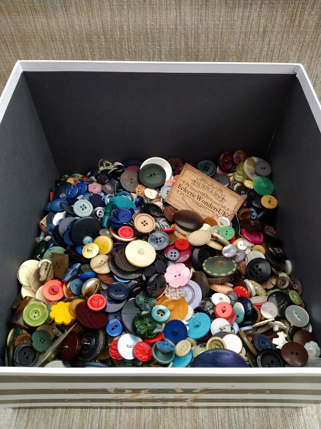 Assortment of Genuine Vintage Buttons. Pick Your Quantity. - Etsy