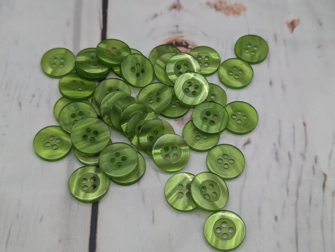 Green Buttons 16mm. Set of 10 Green Semi Translucent Buttons - Etsy