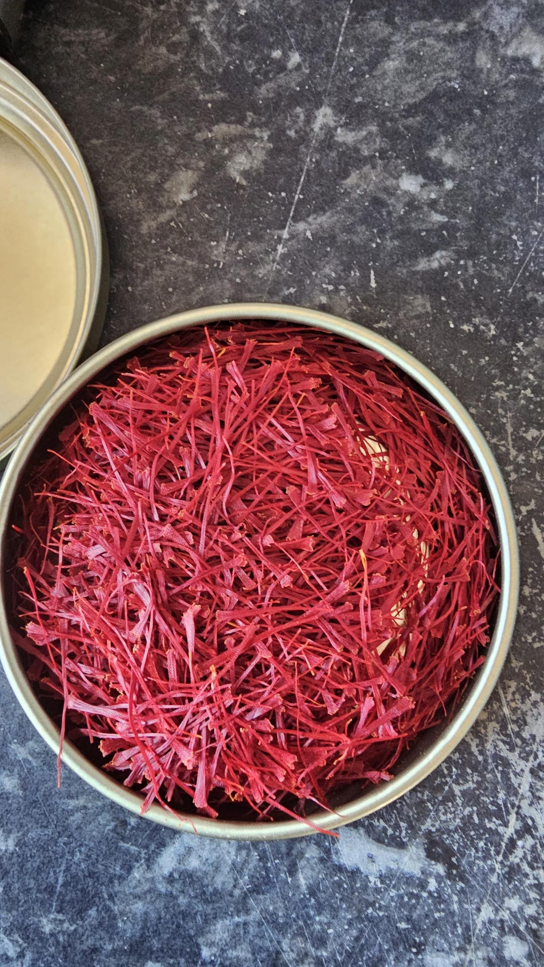 Saffron Threads. Premium Organic Saffron Threads. A Grade Saffron 5 ...