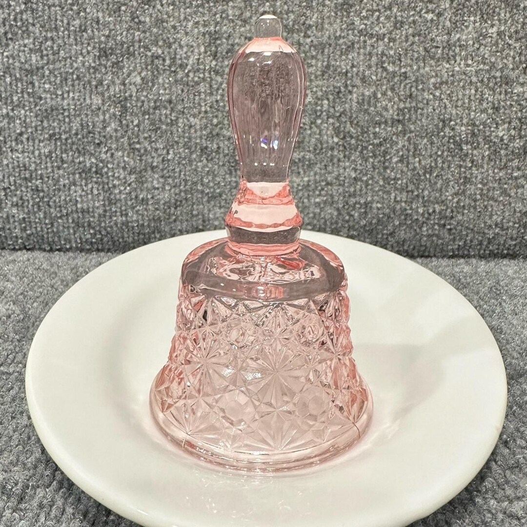 Vintage Westmoreland Pink Glass Bell Daisy and Button Pattern 5” Bridal ...