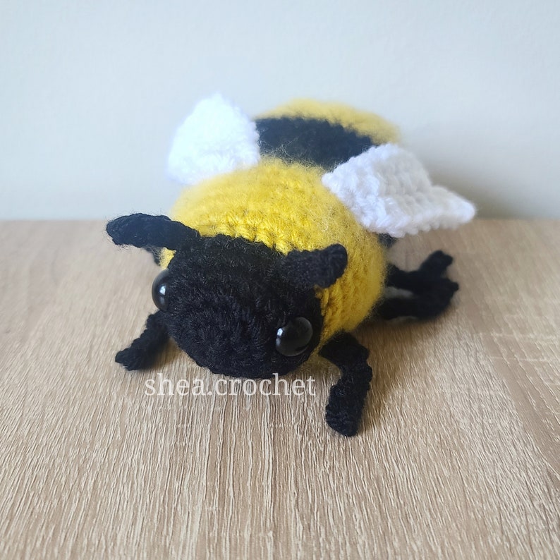 Realistic Bumblee Crochet Pattern PDF File Bee - Etsy