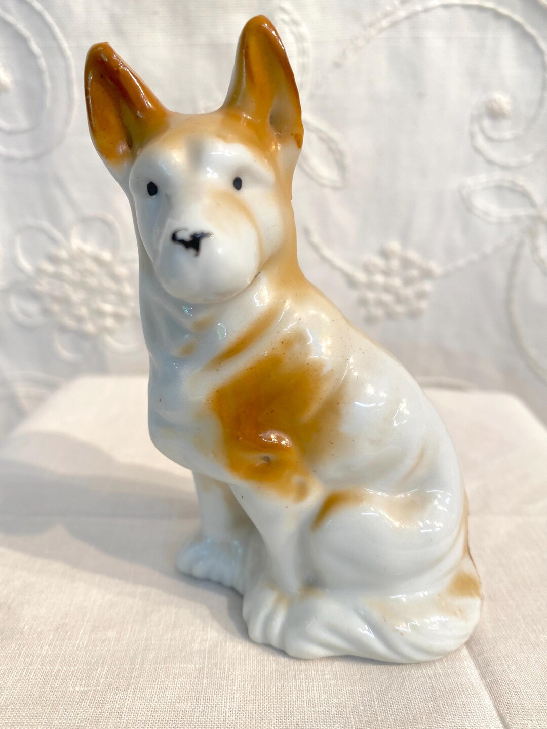 Vintage Japan Ceramic White and Brown Dog Figurine Sitting White Dog ...