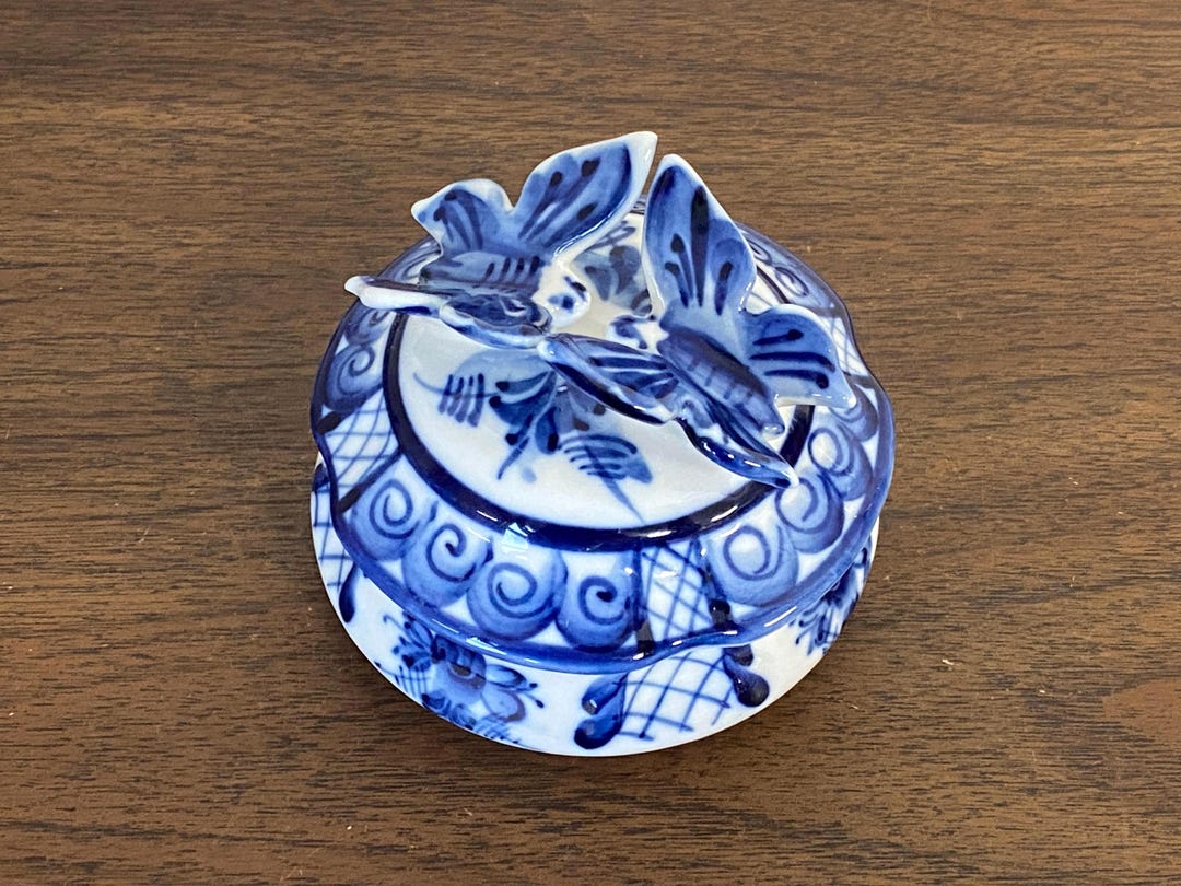 Vintage Blue and White Butterfly Lidded Box: Russian Gzhel Porcelain - Etsy