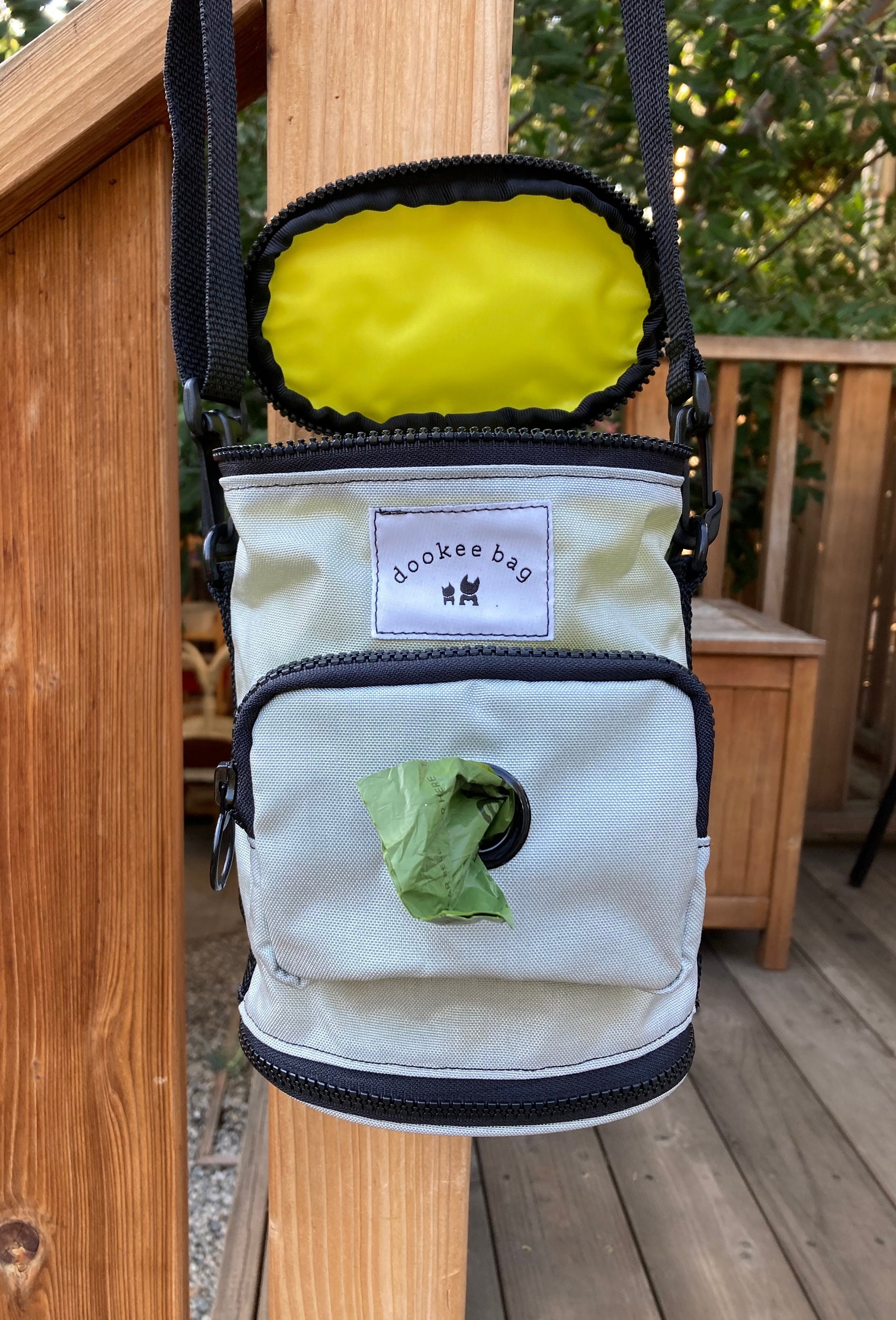 Dookee Bag, Dog Poop Carrier, Poop Disposal Bag, Dog Poop Dispenser ...