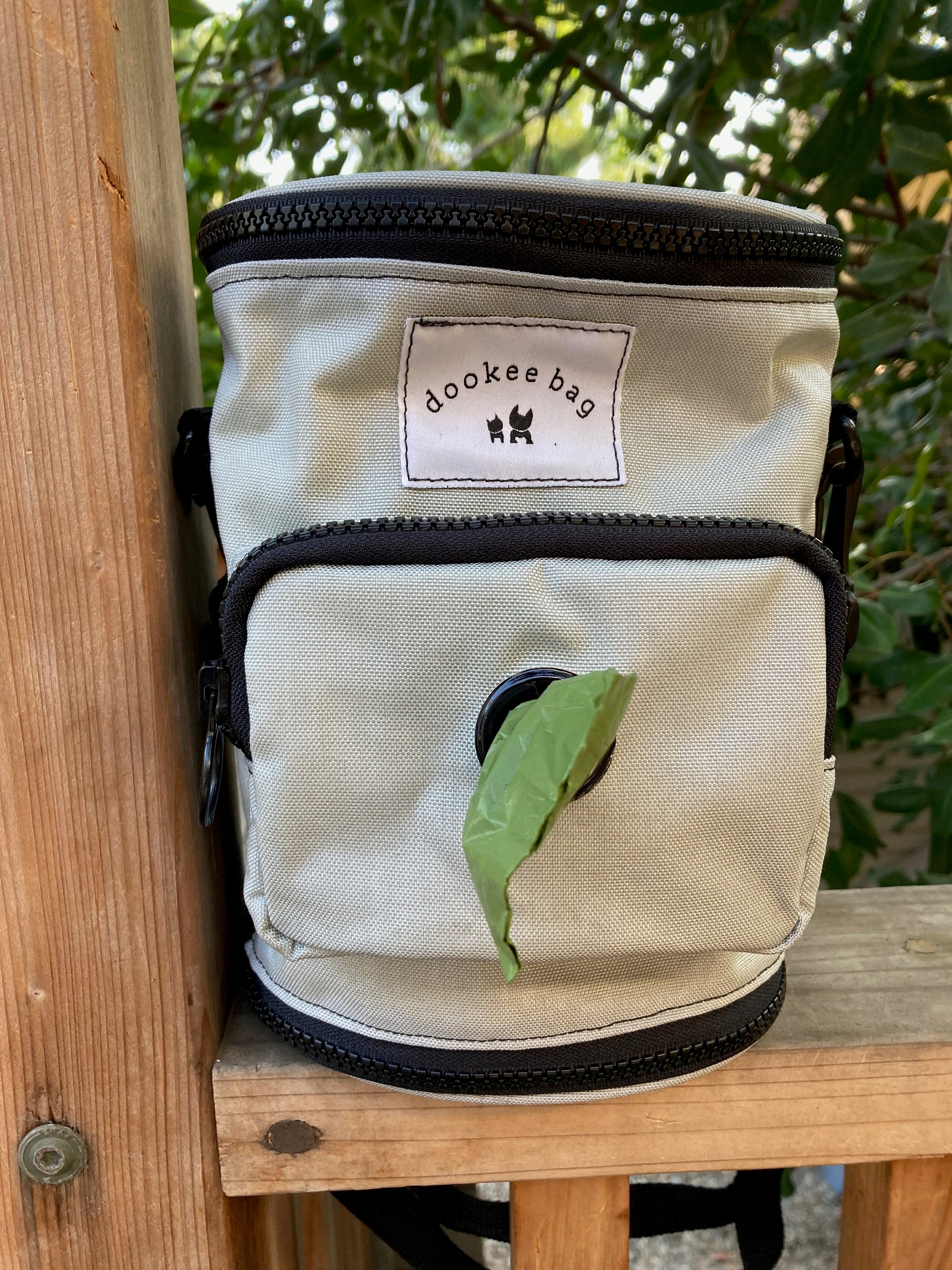 Dookee Bag, Dog Poop Carrier, Poop Disposal Bag, Dog Poop Dispenser ...