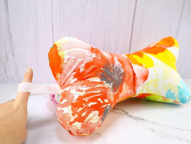 Dog Bone Neck Pillow Sewing Pattern and Tutorial, Easy Pillow Pattern ...